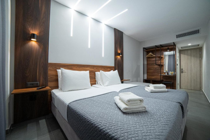 Anita Hotel - Пирей