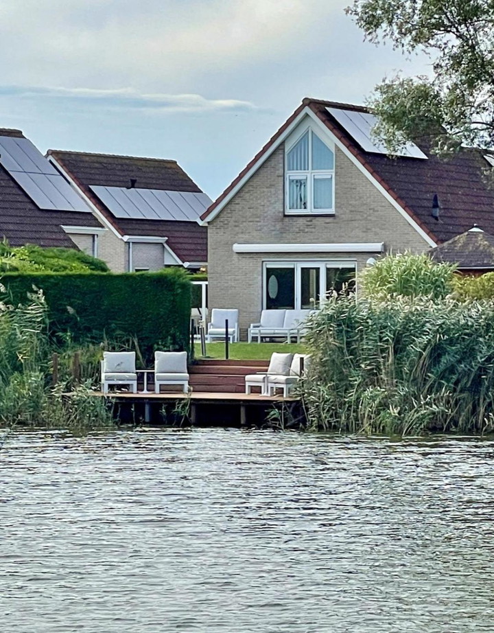 Design Idyll Am Wasser In Breskens Haus Mit Steg, Lounge, E Ladestation Inklusive, 3 Schlafzimmer Und 2 Wcs - Zeeland