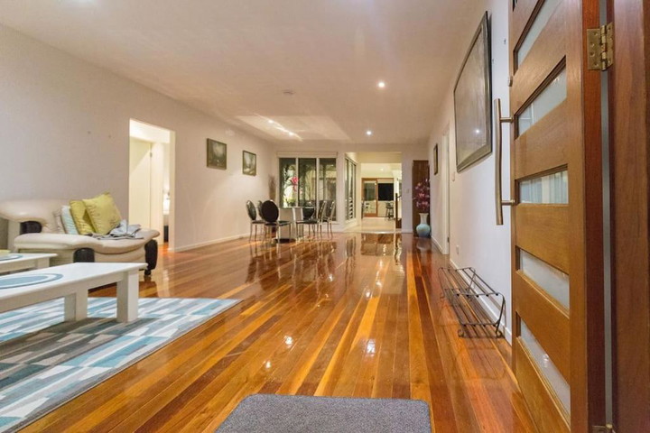 The Palm - Best Location In Surfers Paradise - Surfers Paradise