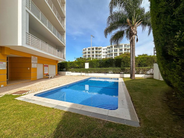 T1 Com Piscina, Garagem, Varanda E Ar Condicionado Em Portimão Ed Altumar - Prainha