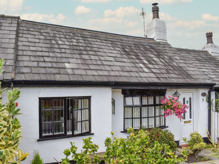 Sunnyside Cottage - Southport