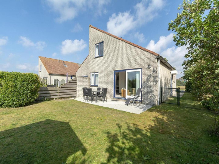 Villa In Julianadorp Near Sandy Beach - Julianadorp