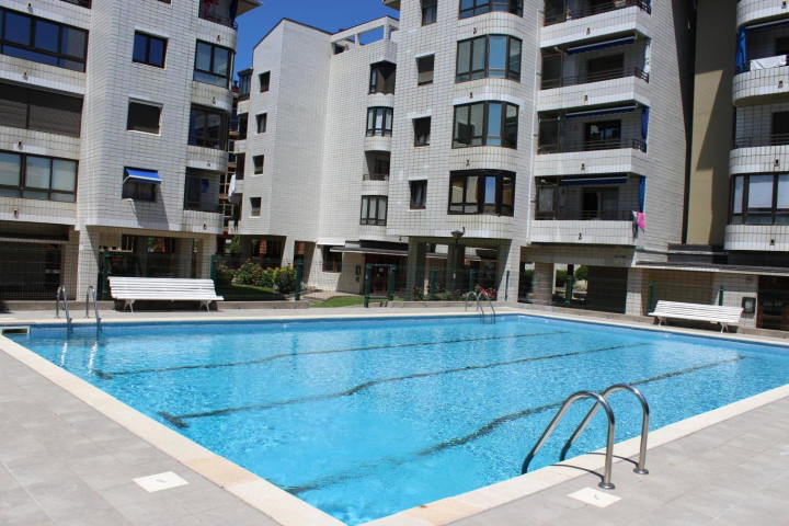Apartamentos Zarautz Playa4, Con Piscina Y Garaje - Zarauz