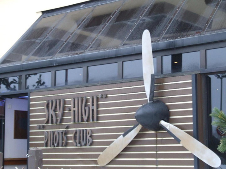 Sky High Hotel Airport 200 Meters From The Terminal - Riga