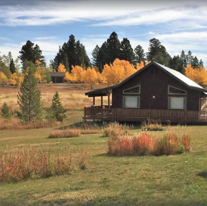 Fox Den Lodge: 3-bedroom Lodge Style Retreat, Just 7 Minutes From Yellowstone. Sauna - Montana