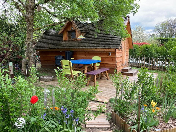 Cabane Insolite Entre Albi Et Cordes-sur-ciel - Occitanie