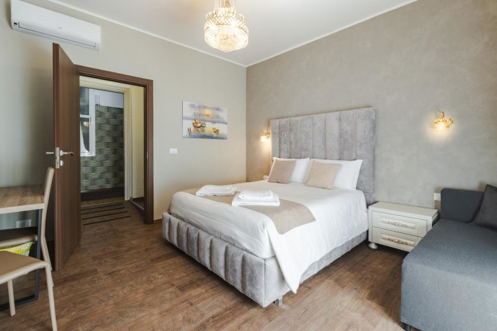 Trieste Centro Rooms-camere Eleganti In Pieno Centro - Triest