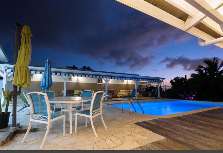 Appartement Avec Vue à Fort-de-france 30 M² Et Piscine Partagée - Fort-de-France