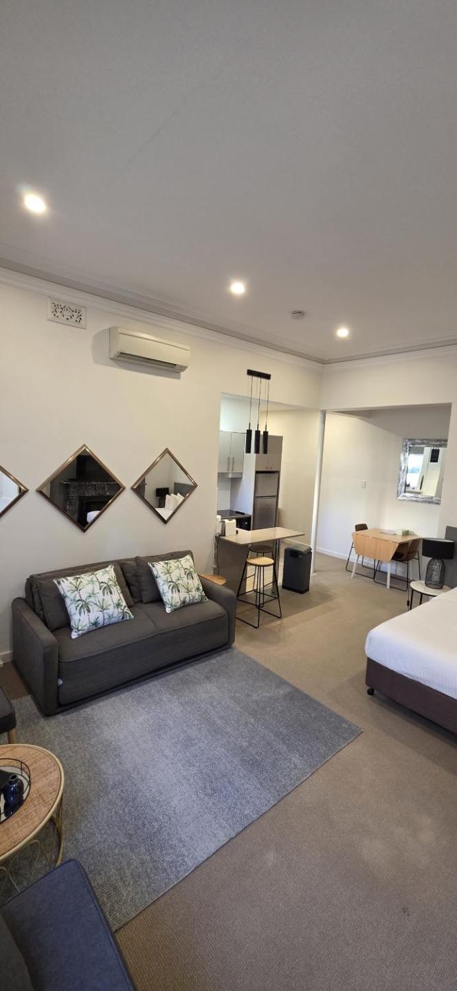 Huge Designer Studio Next To Lovely Park - North Sydney