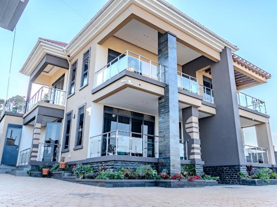 Kare Suites - Kampala