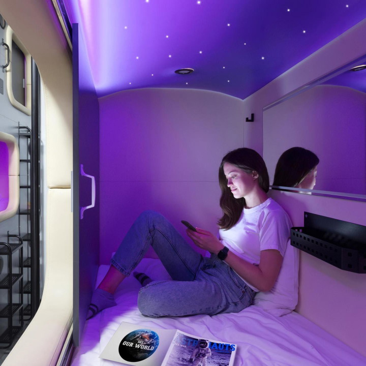 Capsule Hotel Constellation 89 - Lviv