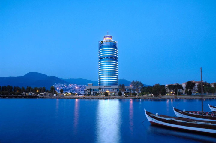 Wyndham Grand Izmir Ozdilek Thermal & Spa - Alsancak
