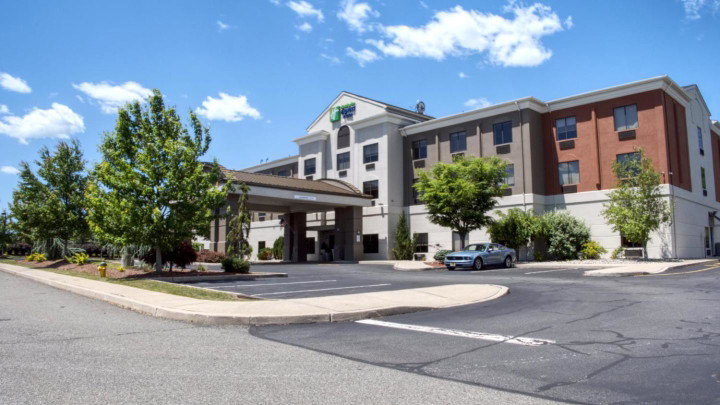 Holiday Inn Express Hotel & Suites Newton Sparta By Ihg - Andover, NJ