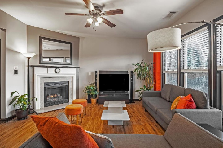 Kid-friendly 4br Oasis Stocked With Toys - Duluth, GA