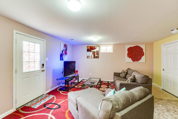 Hike, Golf & Relax! Basement Apt In Hagerstown - Hagerstown, MD