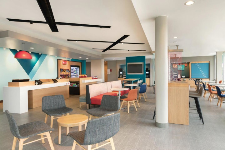 Avid Hotel - Ft Lauderdale Airport - Cruise By Ihg - Dania Beach, FL