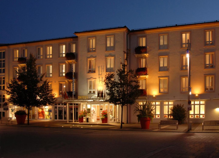 Hotel Garni Lindacher Hof - Burghausen