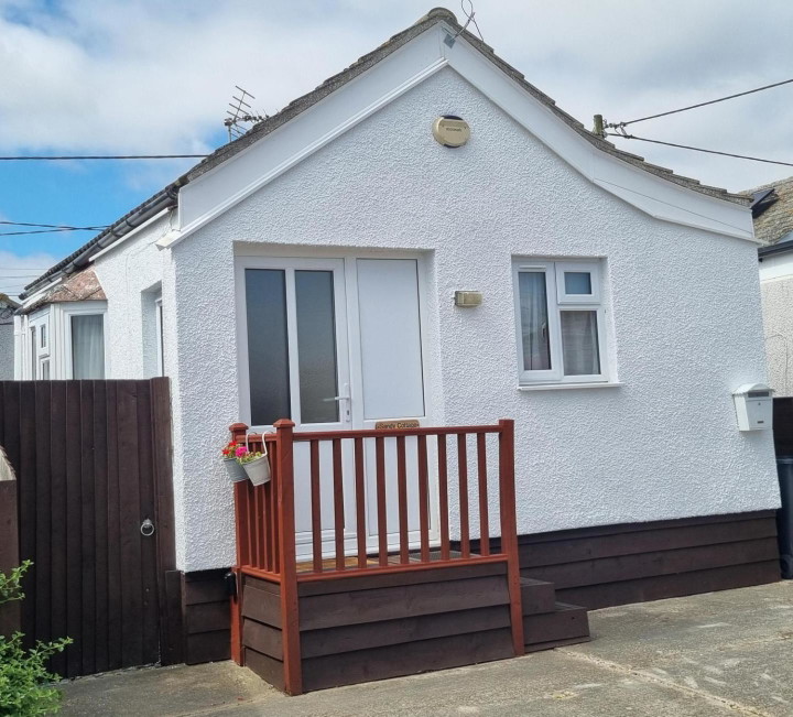 Sandy Cottage - Clacton-on-Sea