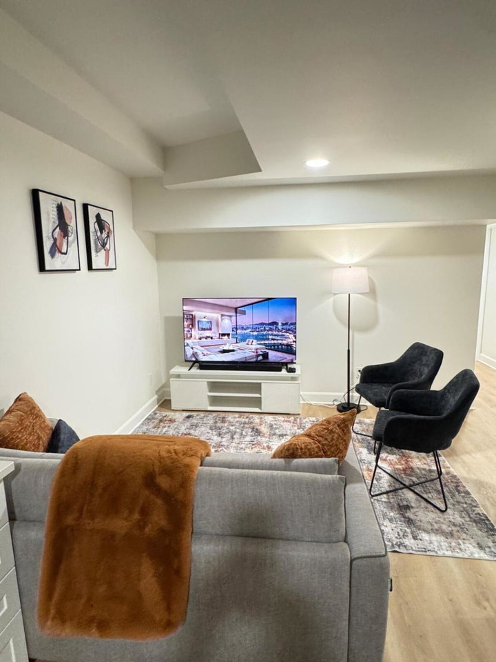 Cozy Riverview Nook - Kingston