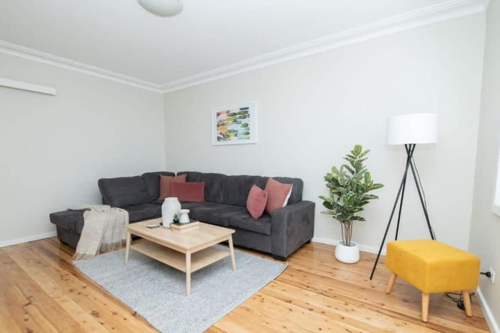 Sweet Caroline Sunny & Spacious Sleeps 6 - Orange