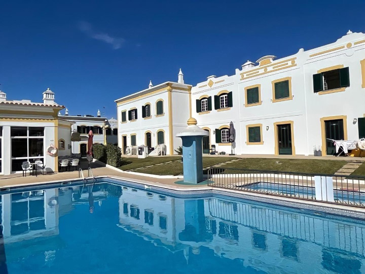Relaxing 2 Bedroom House 5 Minutes Away From Vilamoura Marina - Vilamoura