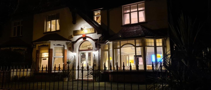 Sunnycroft Private Hotel - Llandudno