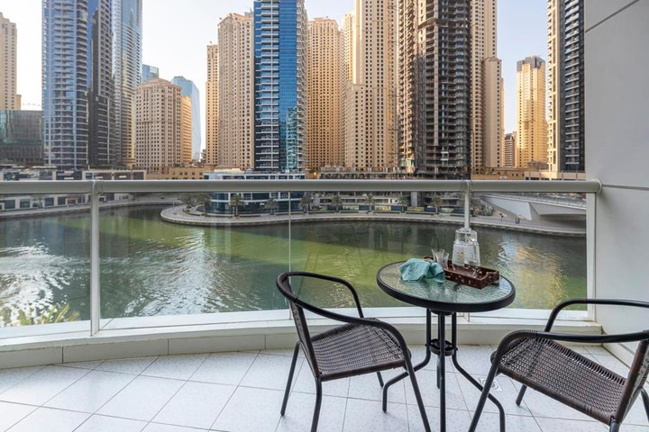 Frank Porter - Atlantic Tower 1 - Dubai Marina