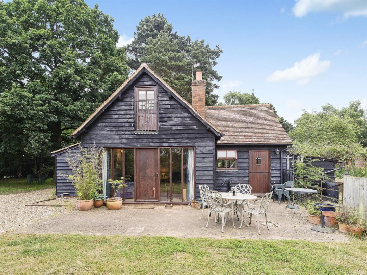 Coach House - Woodbridge
