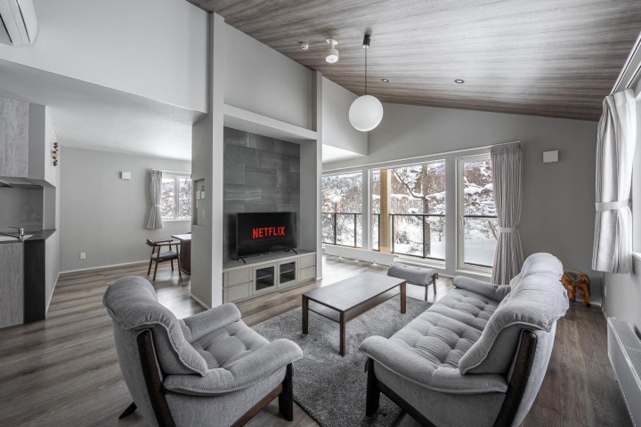 Loves Only You -Ezo Fuji Foothills- - Niseko