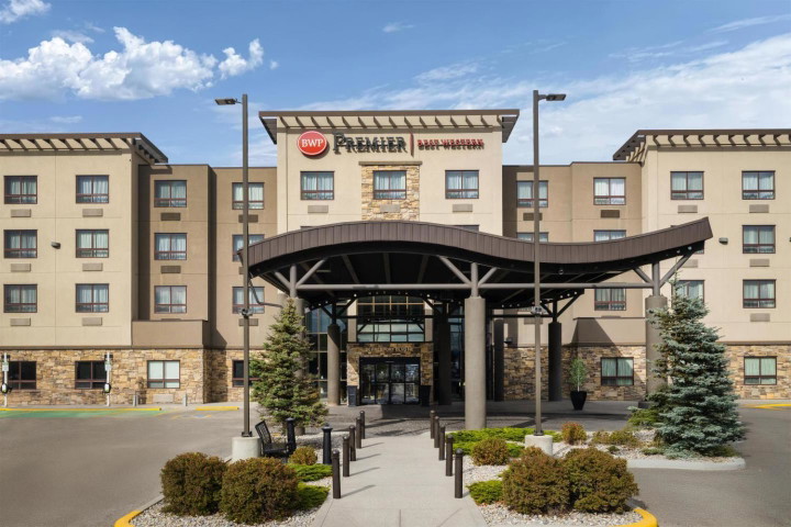 Best Western Premier Freeport Inn Calgary Airport - Calgary