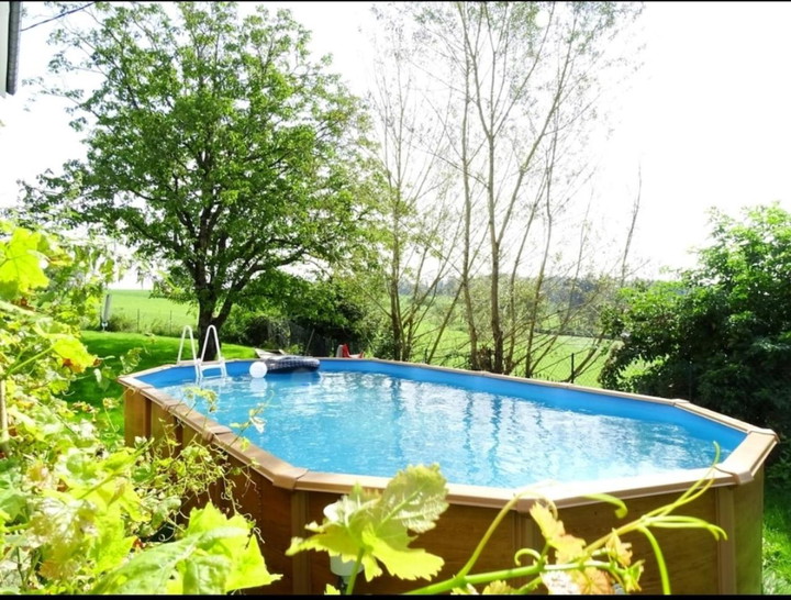 ÉVasion Nature - Paysage Verdoyant- Piscine - Plombières-les-Bains
