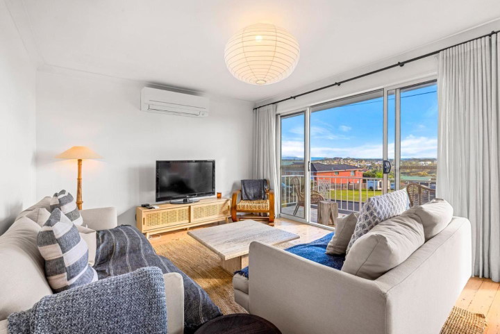 Beach Cottage - Pet Friendly - 2 Mins Walk To Beach - Mollymook