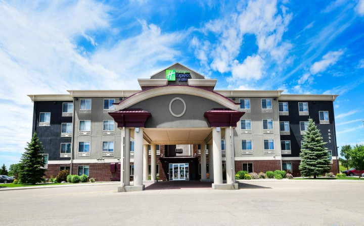 Holiday Inn Express Hotel & Suites Grand Forks By Ihg - Grand Forks, ND