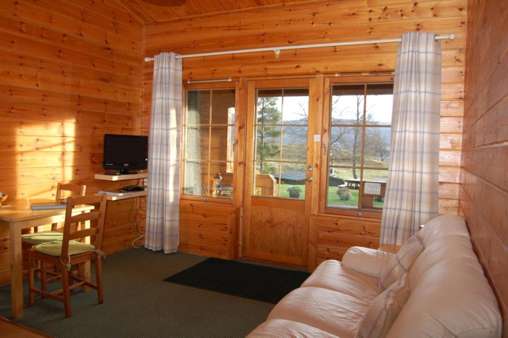 Cosy & Compact Rowan Lodge No4 - Killin