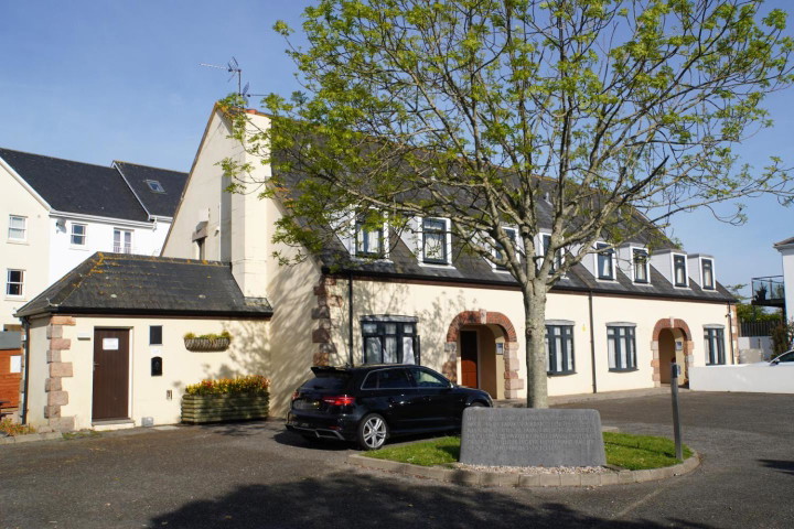 The Uplands Apartments - Jersey