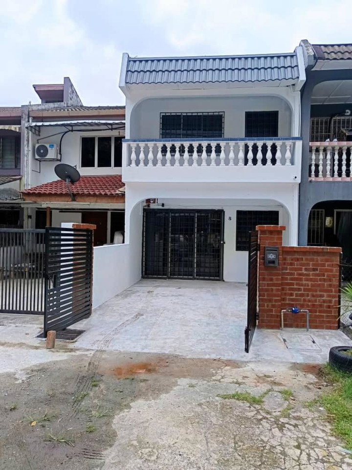 Family Landed Homestay In Pandan Jaya, Ampang Near Klcc - Kuala Lumpur