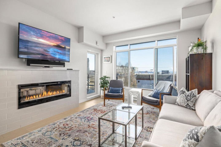 Sidney Sunnyside - Luxurious Seaside Living In Amazing Sidney By Victoria Prime! - Sidney