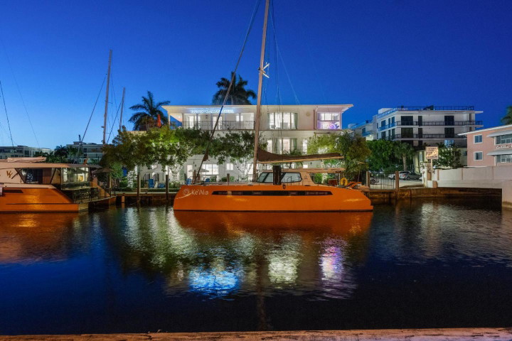 Isle Of Venice Residence And Marina - Florida
