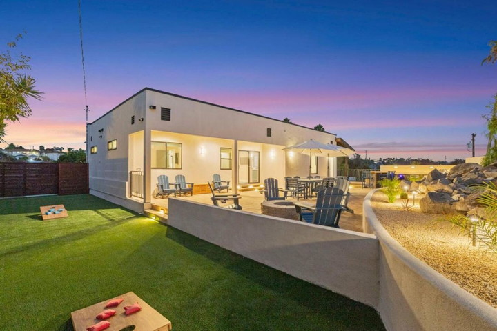 Modern Vista Home, Bbq, Games And Legoland, Downtown - San Marcos, CA