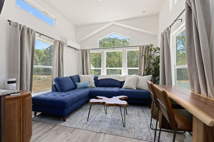 Tiny River House - Three Rivers, CA
