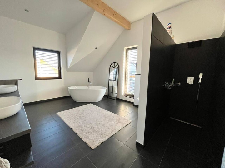 House - Sleeps 8 - Pets Ok - Garden - Parking - Berdorf