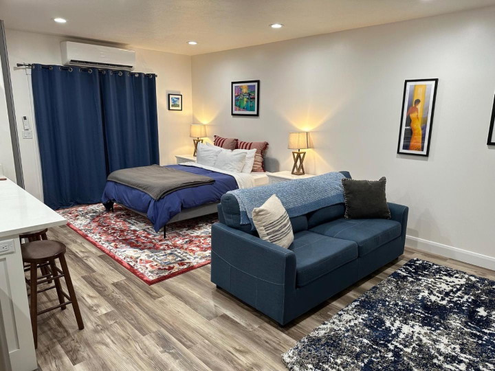 Scenic Farmhouse - South Jordan, UT