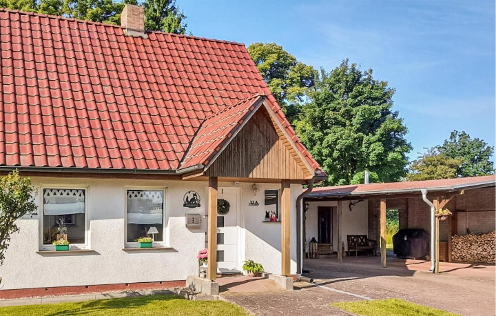 2 Bedroom Beautiful Home In Breesen Ot Kalübbe - Neubrandenburg