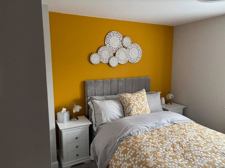 Quiet Double Bedroom In Residential Property - Arundel