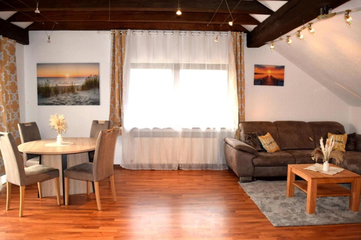 Royal Home - Geräumige Ferienwohnung Mit Balkon Nahe Seepark Lünen Und Dortmund! - Dortmund