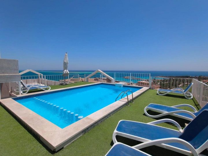 Stunning Sea View 1br Apartment On Corniche Road - Hurghada