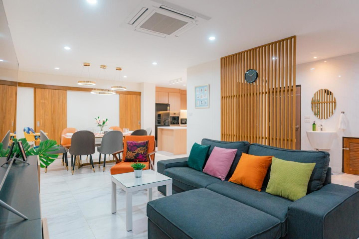 Prime Sukhumvit Modern Home, Phrom Phong Bts, Em District, Up To 14 Guests - Bangkok