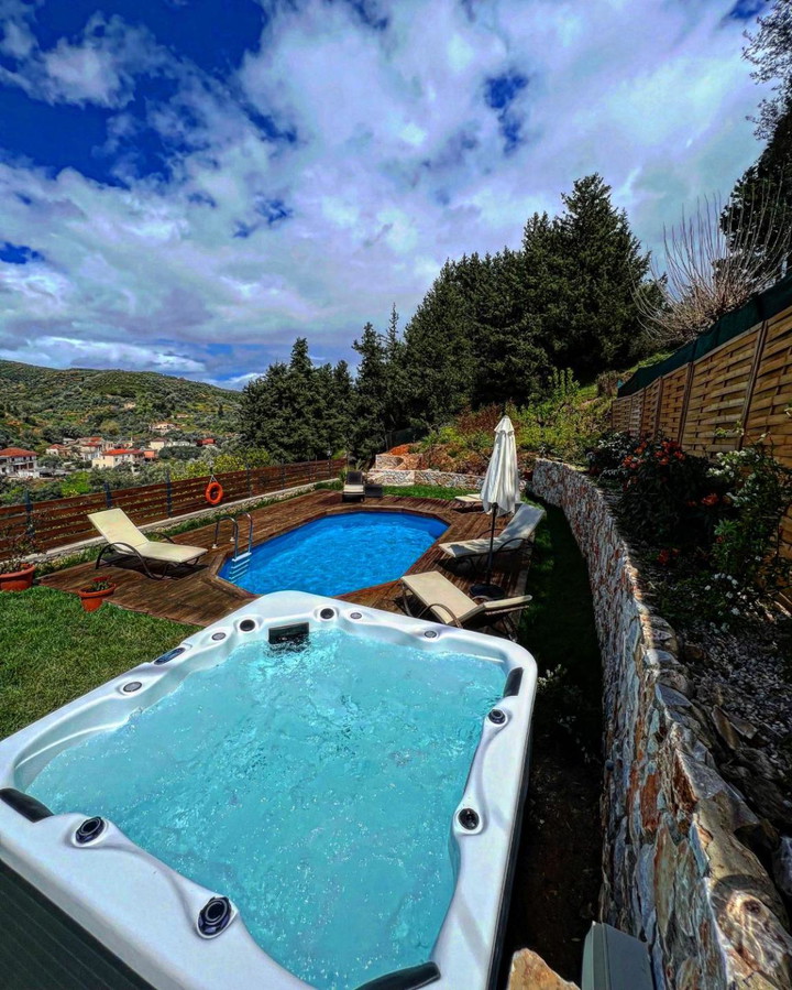 Ampelos Cretan Villa - Private Pool & Heated Ozone Jacuzzi - Greece