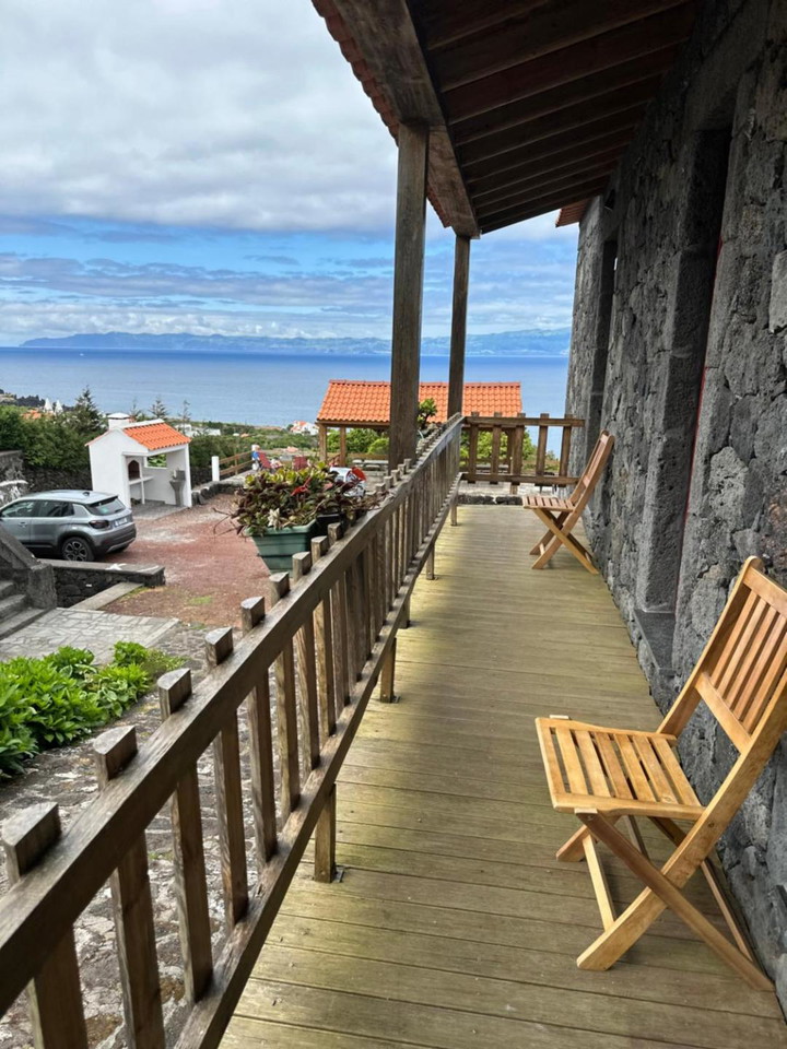 Sara Village - Pico Island