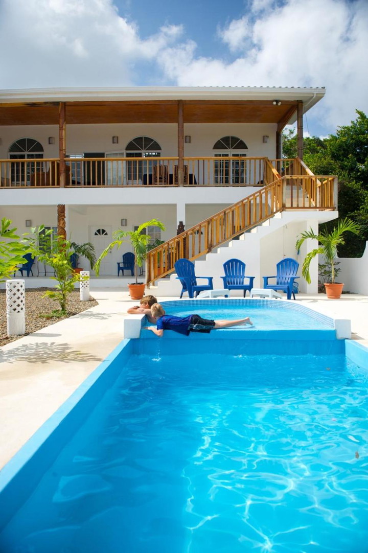 Cosmopolitan Guesthouse - Belize